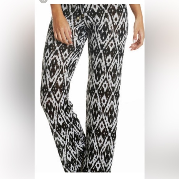 Elan | Pants & Jumpsuits | Elan Beach Black And White Pants | Poshmark